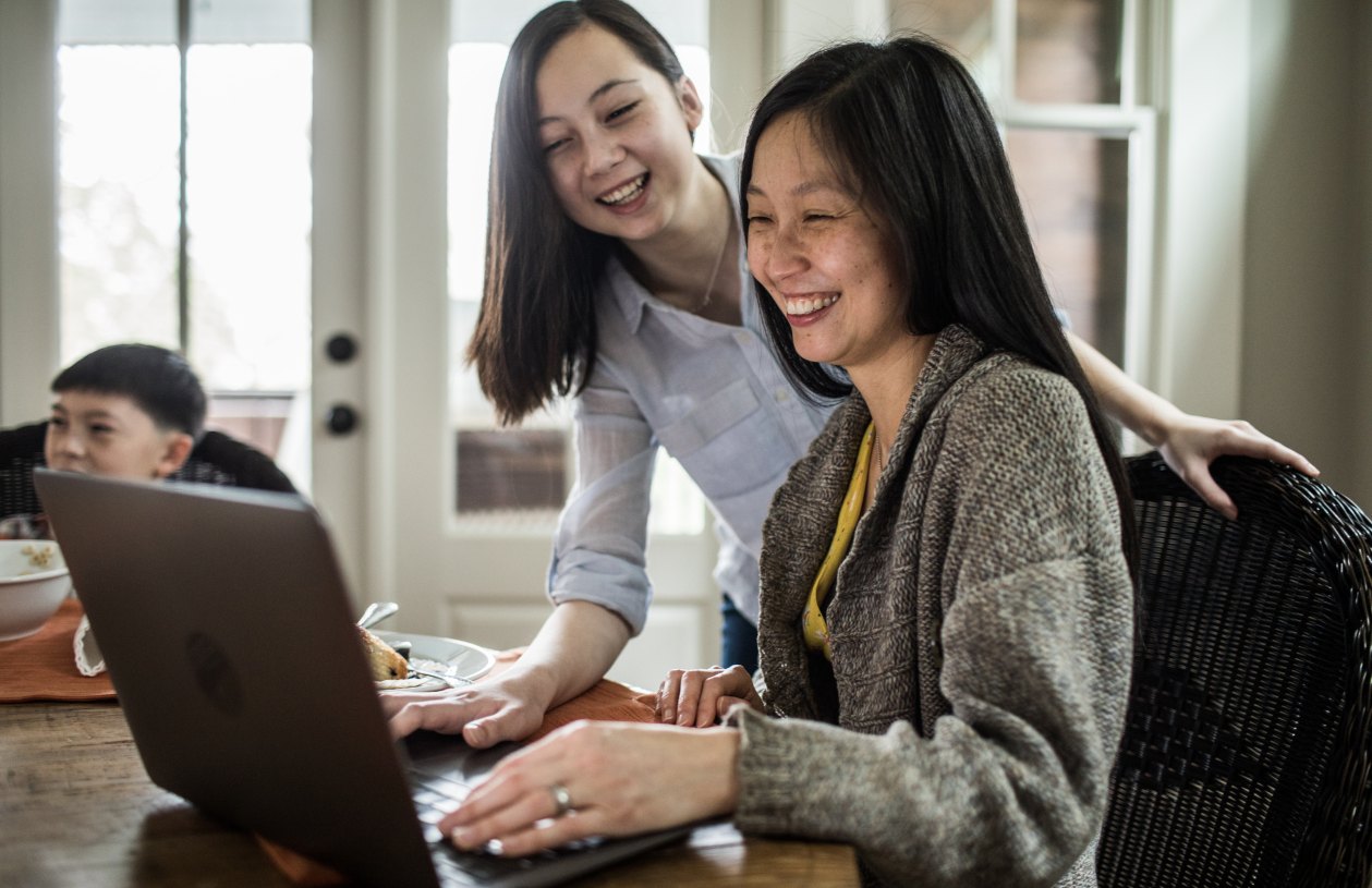 How Involved To Be With Your Teen's Finances | Alliant Credit Union